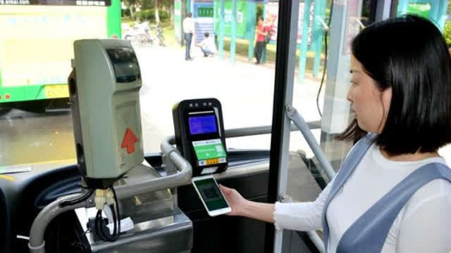 乘公交微信也能付款扫一扫不用为零钱发愁,很多人还不知道