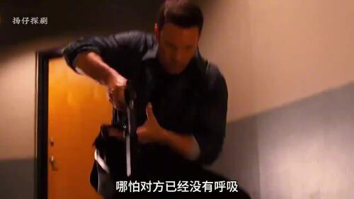 一手用枪一手用笔,是如何做到完美一致