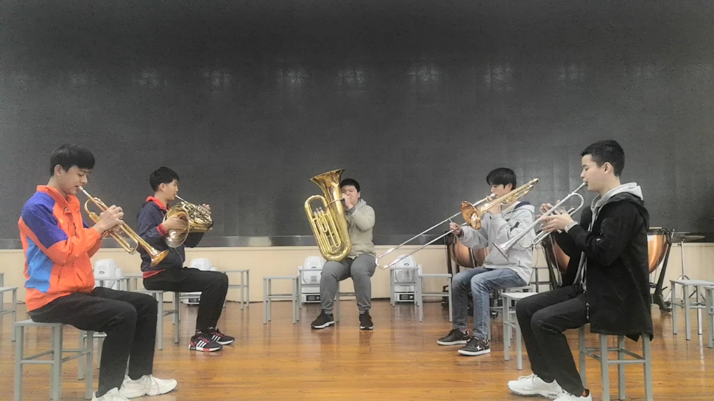 铜管五重奏《钢铁洪流进行曲》作曲李旭昊 改编印子恒 演奏印子恒,陈...