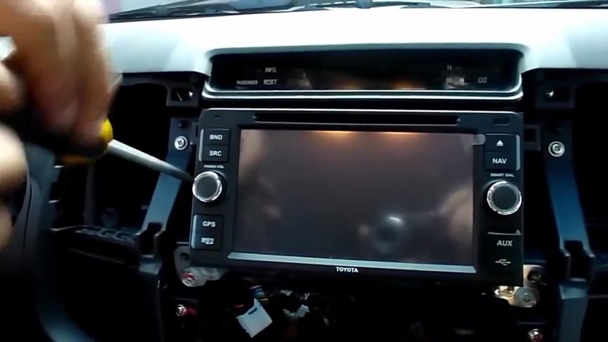 手把手教你安装汽车导航系统