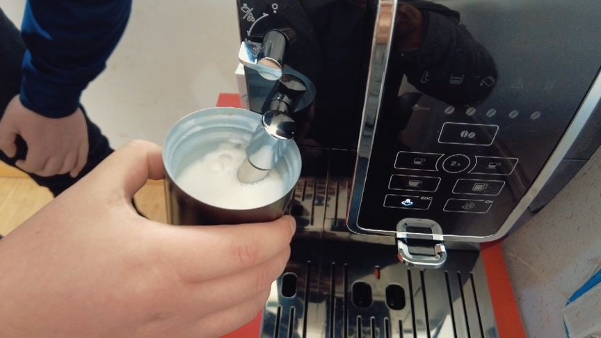 德龙咖啡机开箱试喝,第一次发视频