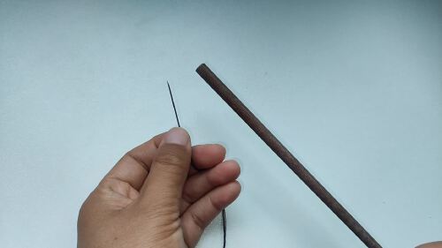 不管针孔有多小,教你用一根筷子,一秒穿针引线,真的长知识了