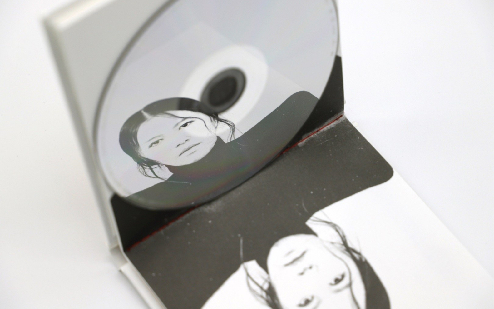 38岁的谭维维做了一个决定… | CD开箱