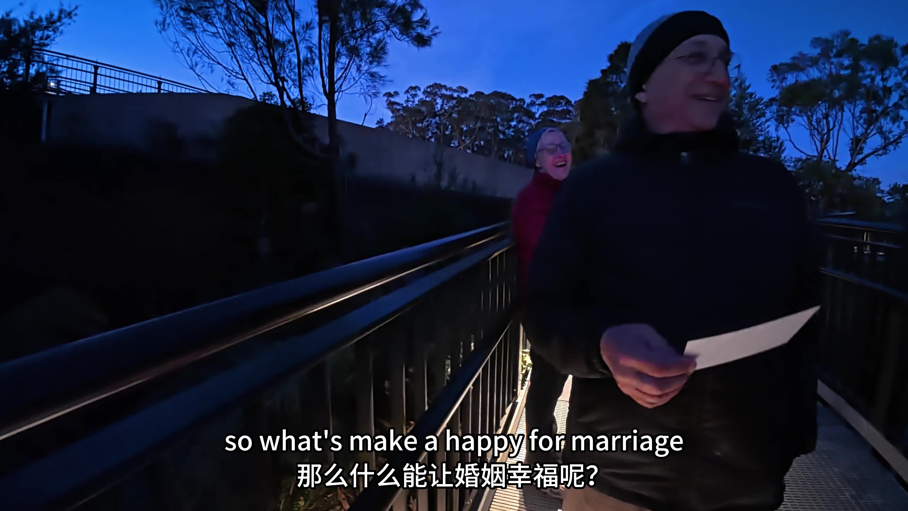 给陌生人拍照之国外老夫妻 这对老夫妇已经结婚四十年了,但看着还是...