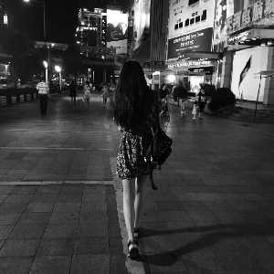 --阿楚姑娘 