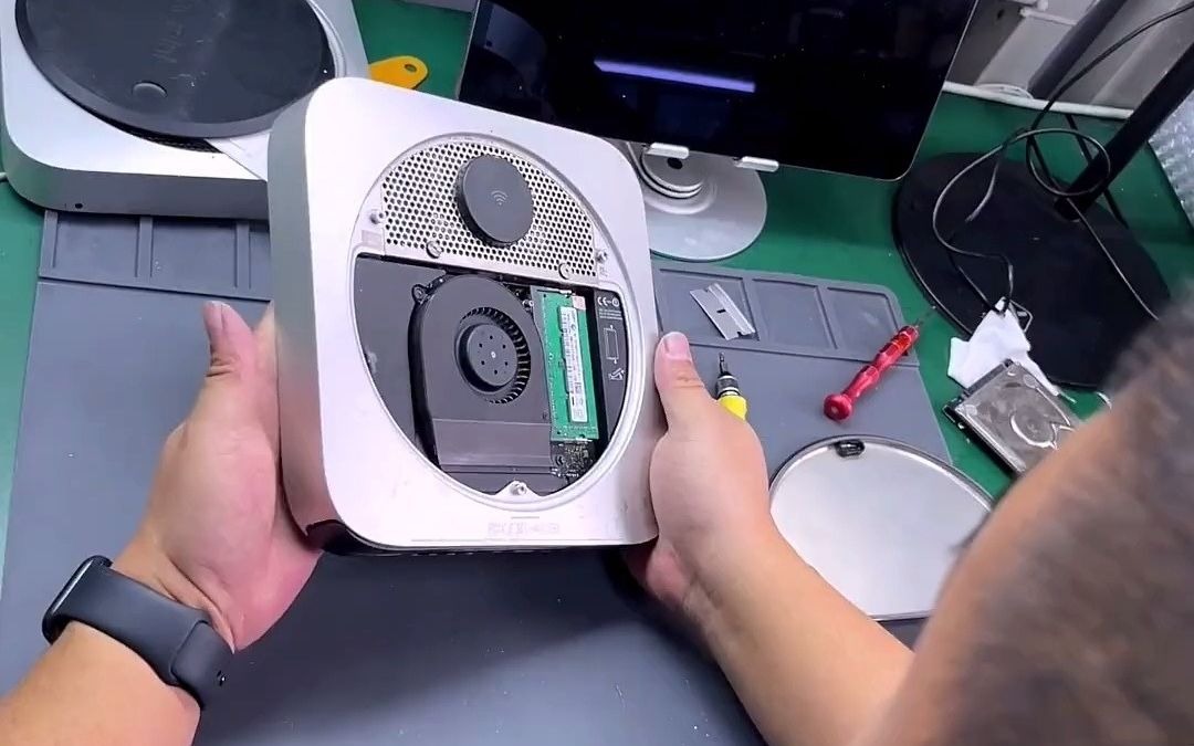 Mac mini怎么升级硬盘 苹果电脑 硬盘 换硬盘 苹果电脑维修 维修 北京