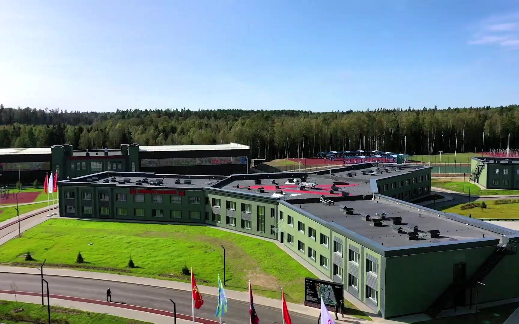 青年«先锋»军事爱国主义教育中心:概述