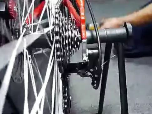 山地车 自行车 shimanuo禧玛诺变速器调试-后拨