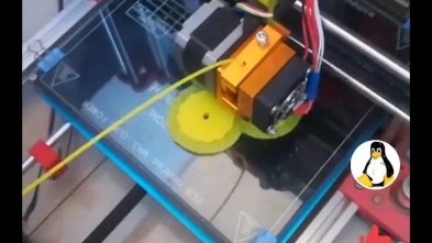 3d打印机第三次升级,前两次是i3架构,第三次改用corexy结构,从零自助...