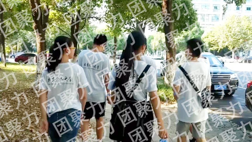 首都高校暑期社会实践-街头采访