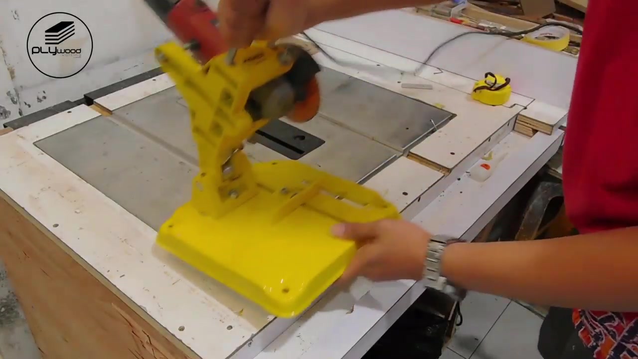DIY滑杆斜切锯使用电圆锯DIY Sliding Miter Saw use circular saw - ...