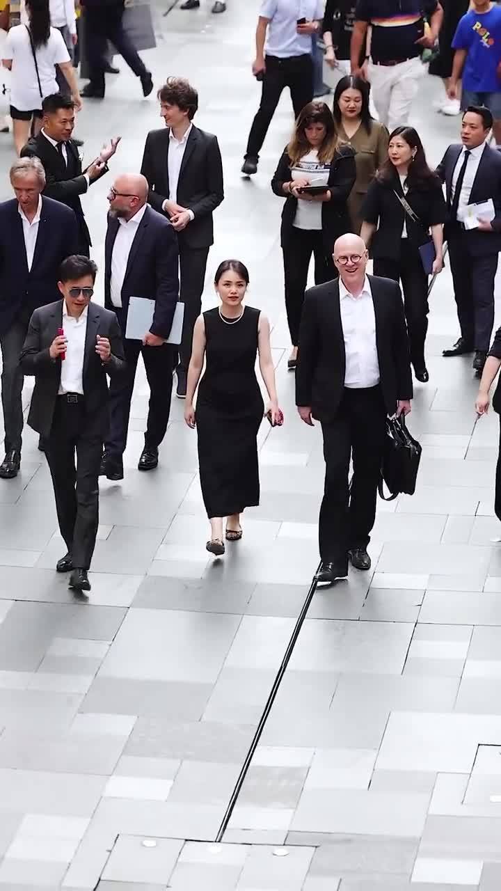 LVmh总裁视察太古里