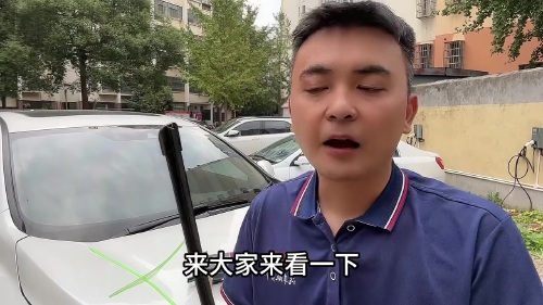 手把手教你更换雨刷器避免多花冤枉钱