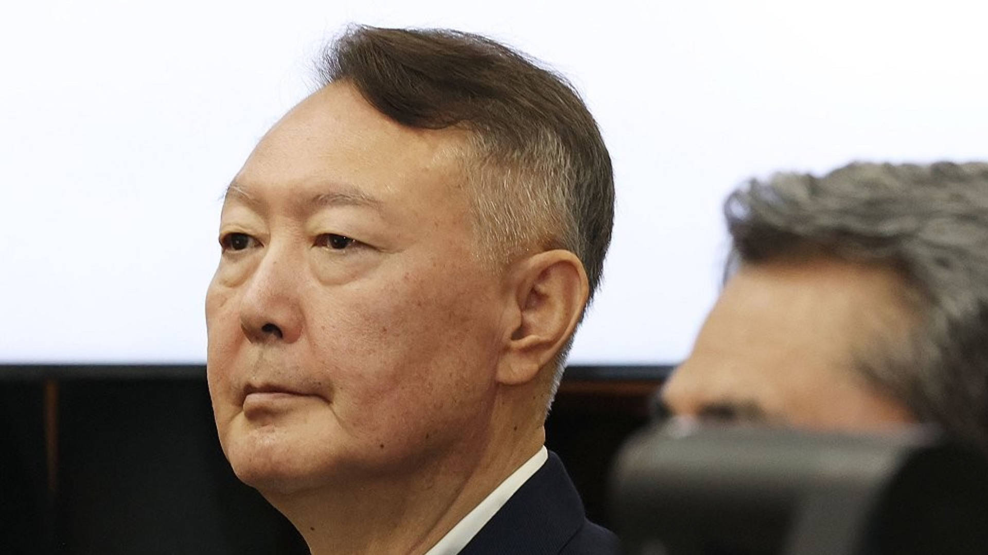 发动内乱罪成立 一审被判无期 尹锡悦为何被从轻量刑