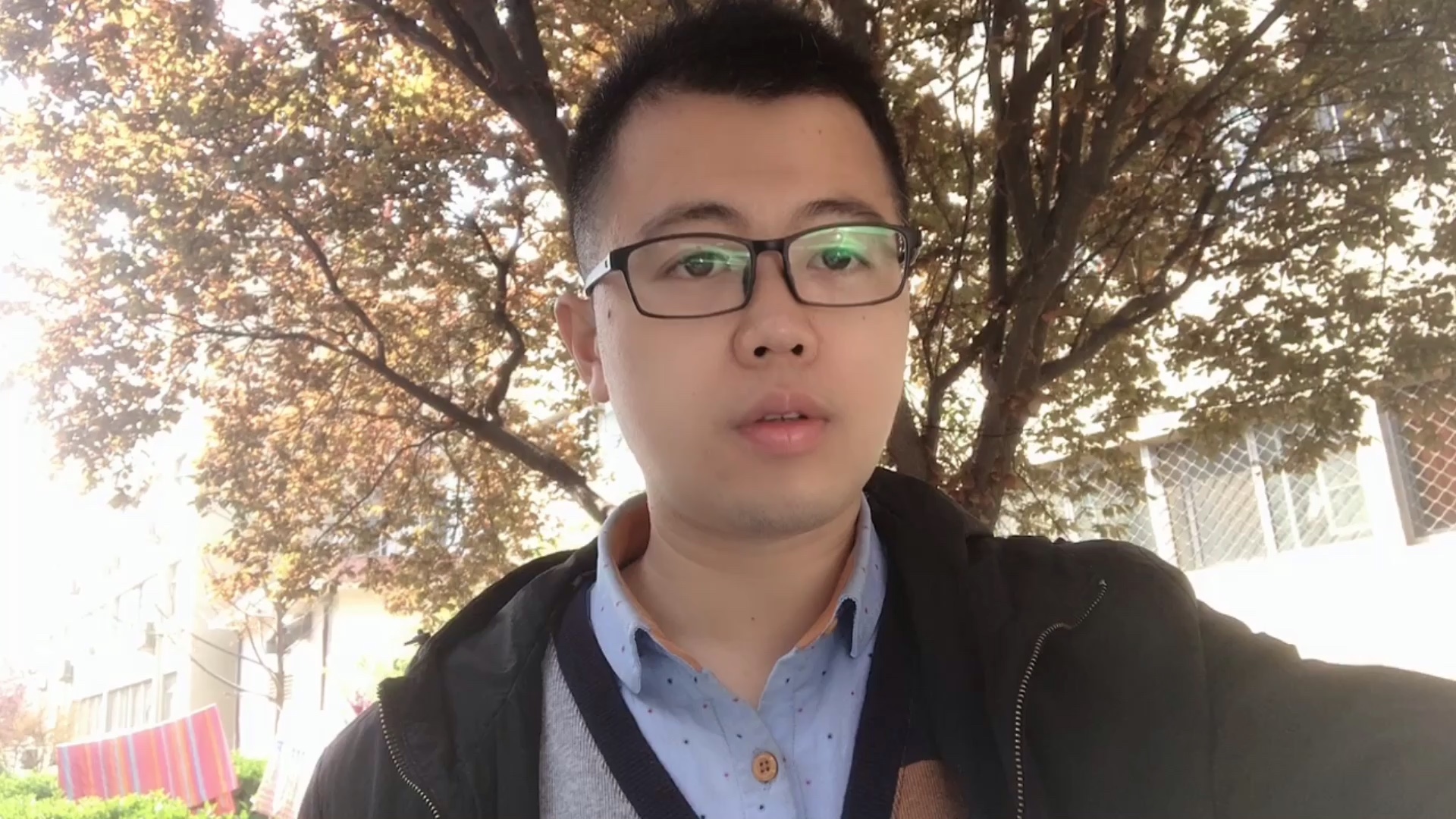 行车记录仪线断了,从网上买了一根,自己动手,省了不少钱