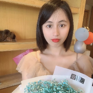 小婵即兴伴奏 