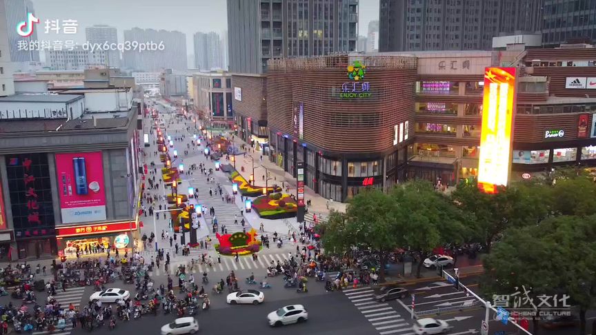 石家庄南三条商业步行街电子屏广告招商