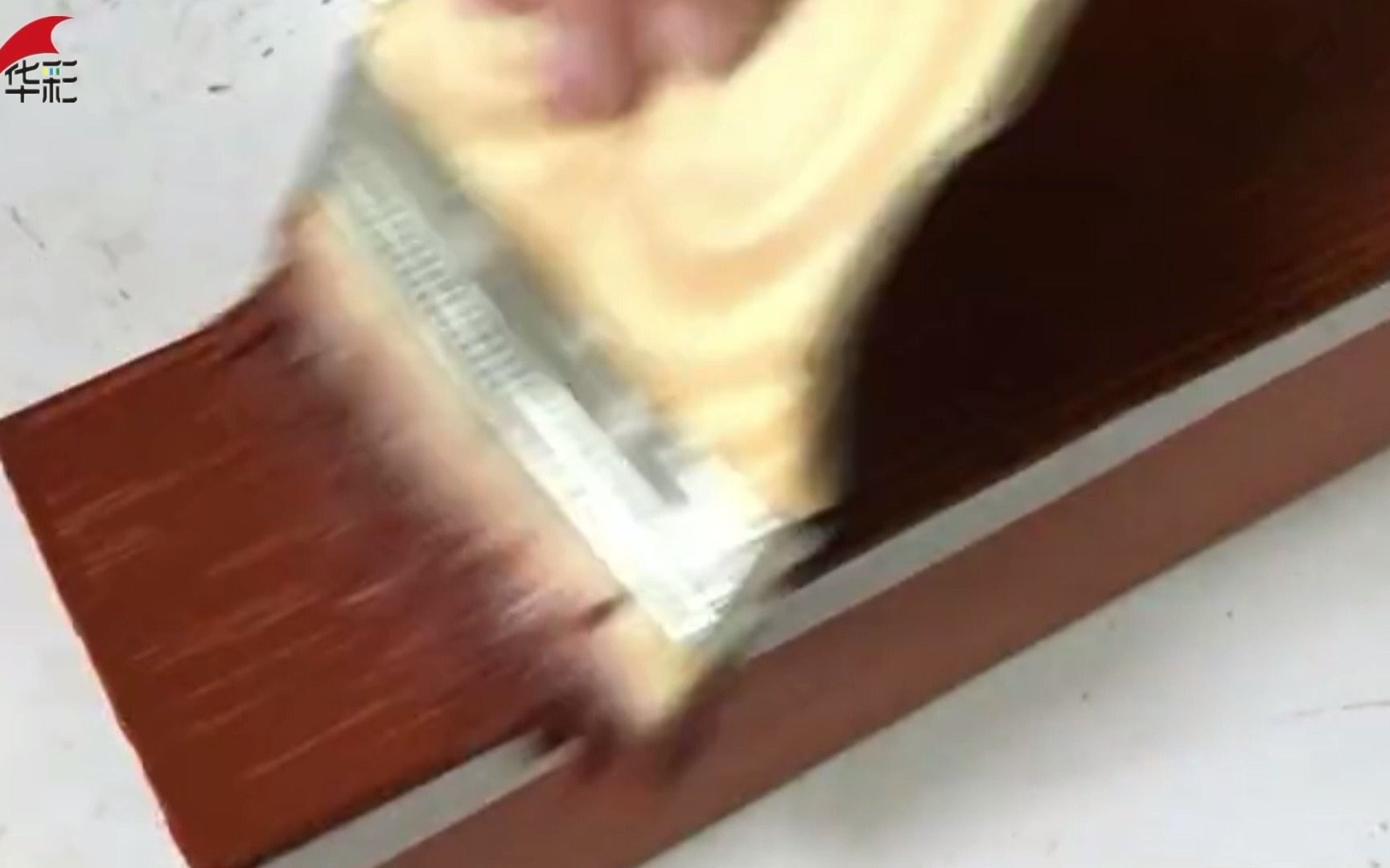 300*150的钢结构是怎么刷出木纹效果的?