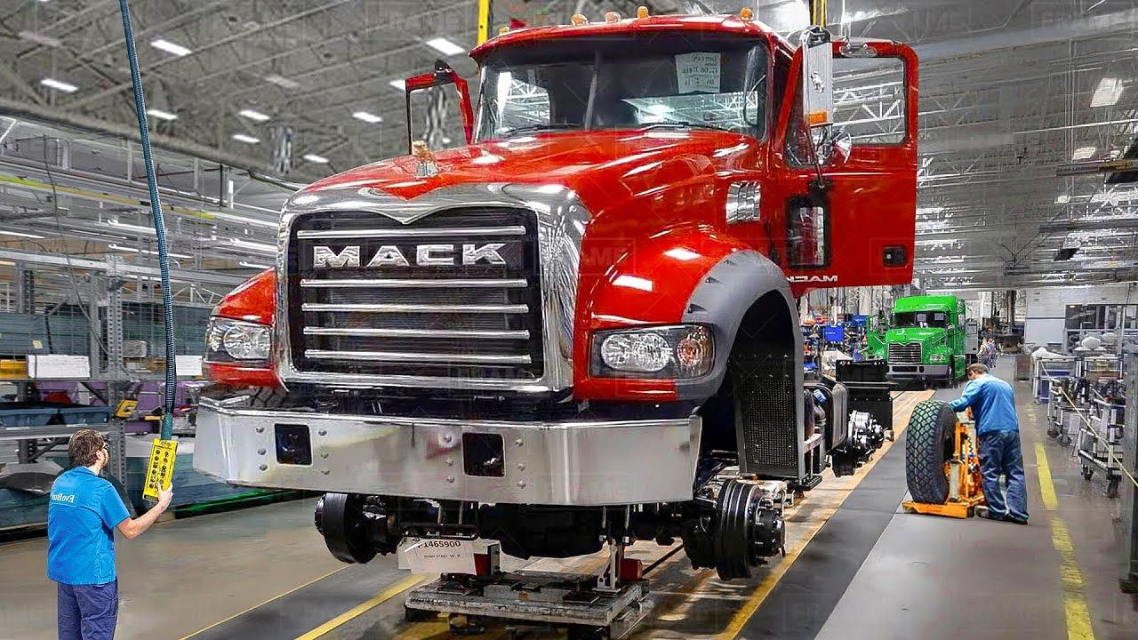 ...卡车 Inside US Factory Building From Scratch Massive MACK Trucks