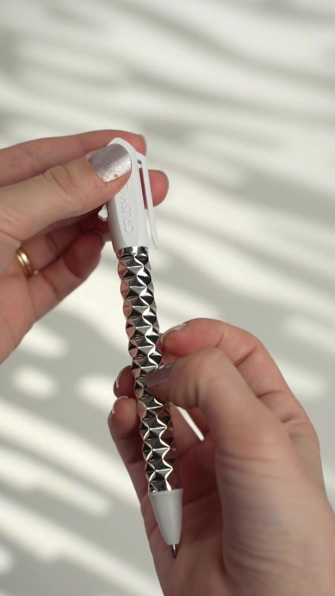 万万没想到 这声音这么解压!#ASMR #crushmetric #变形笔 #几何图案 ...