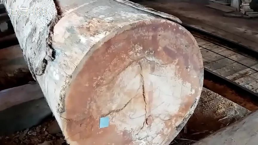 地友品牌木方:原木木材加工建筑木方切割