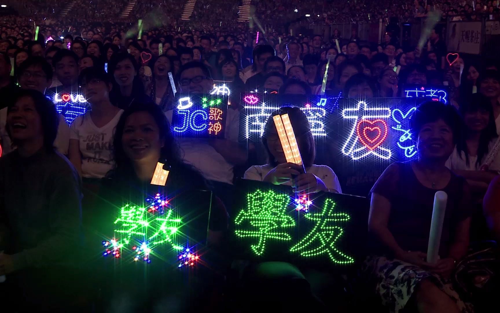 张学友香港最终站全长210分钟 超过40首经典金曲的扬尘现场