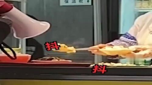 专治阿姨手抖,还是女大学生有方法,用上这招果然奏效!