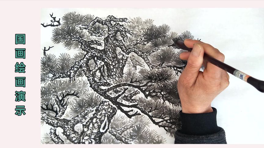 枯笔是指笔上蘸墨极少，山水画许多场合宜施枯笔，且不易出败笔