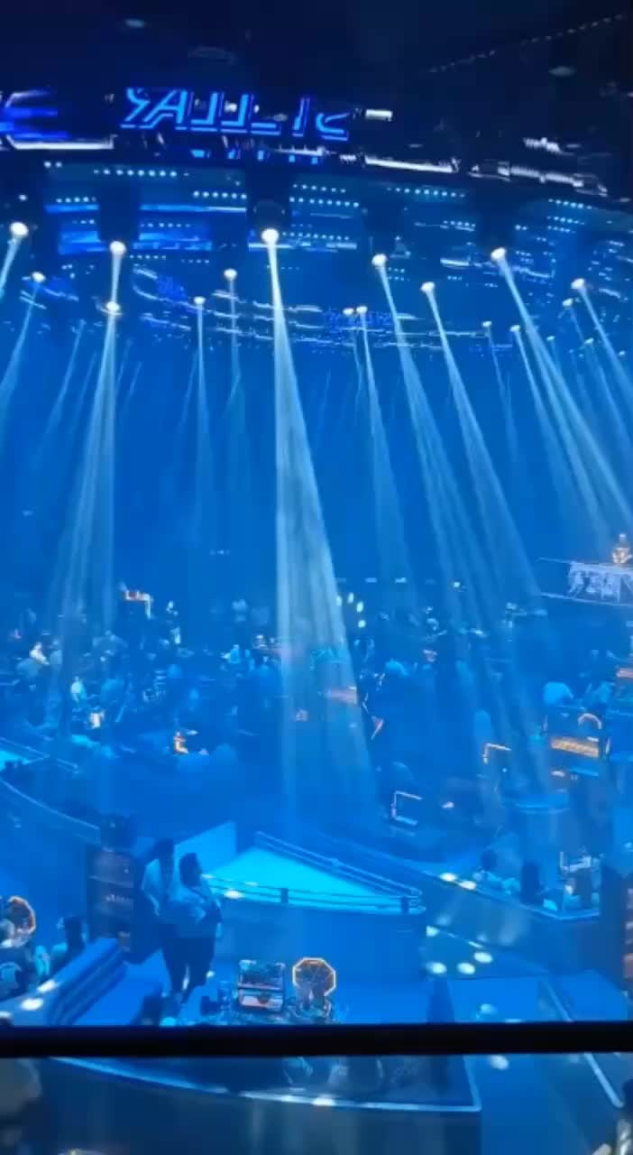 #震撼开场视频舞台灯光效果精彩演出现场激情四射蹦迪现场嗨爆全场