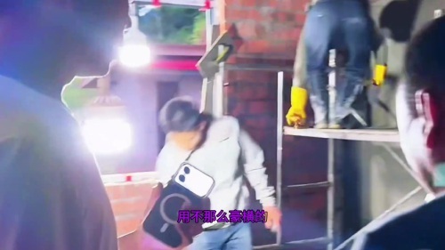 小陈拍视频的手机不是苹果,而是国产小米,画质照样清晰靓丽