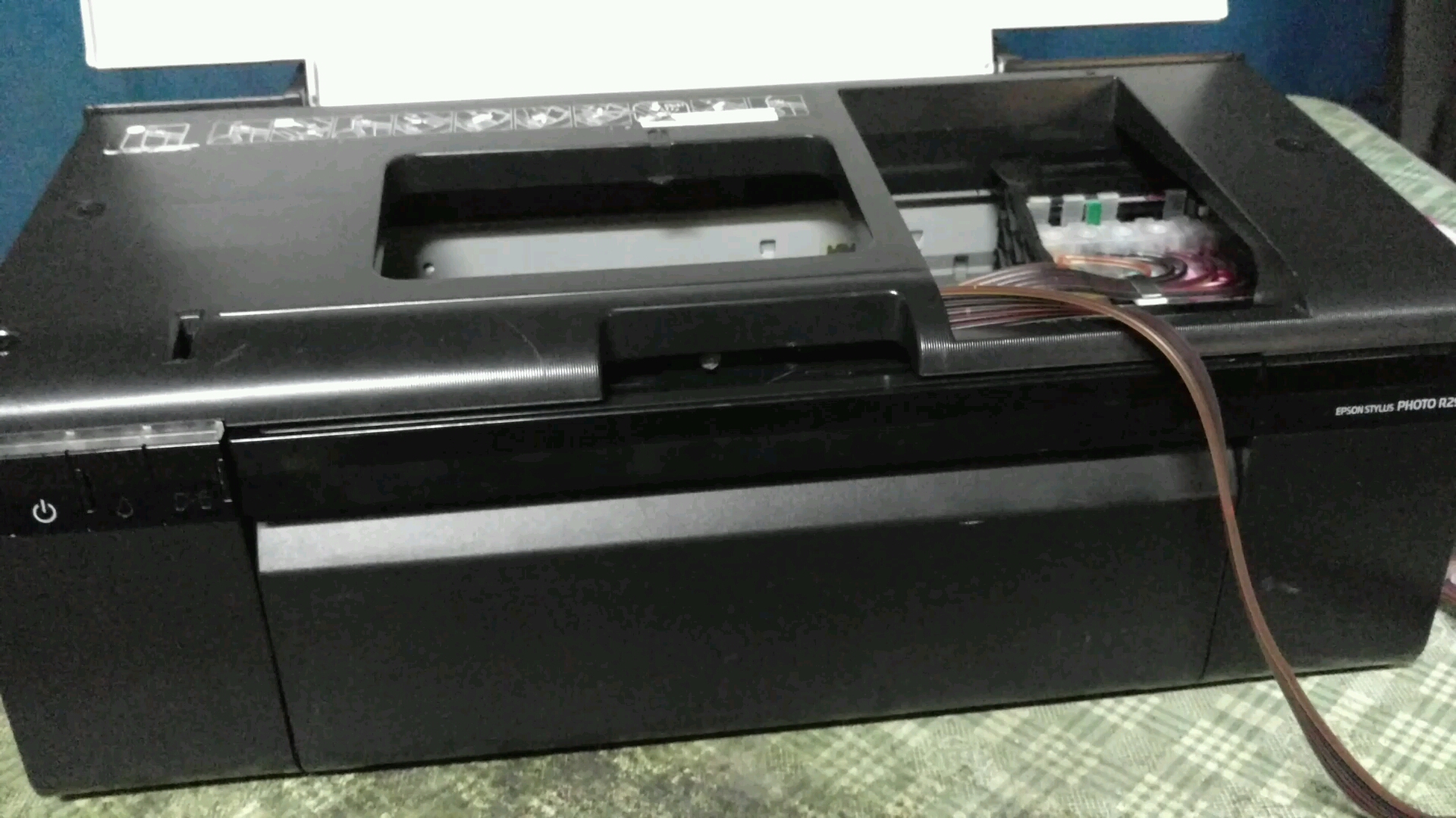 爱普生R290墨水灯红灯长亮