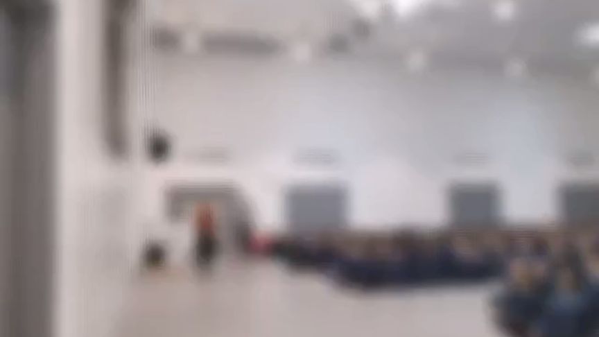 在英国学校为英国学生介绍中国的传统文化