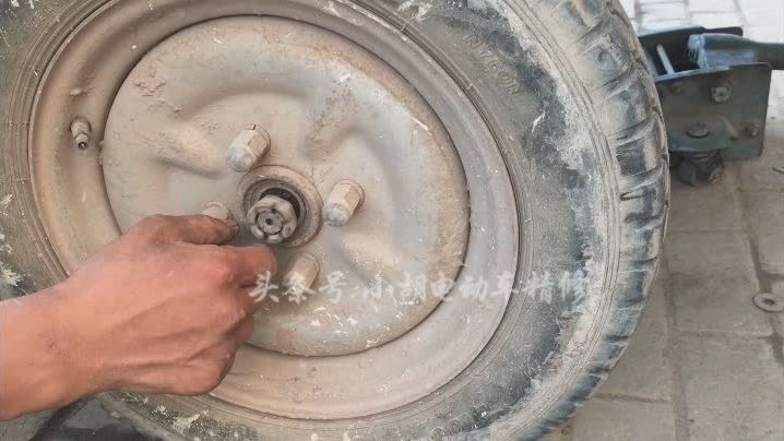 电动三轮车爬坡无力拉不动货,增加一个零件轻松增加一倍载重量!