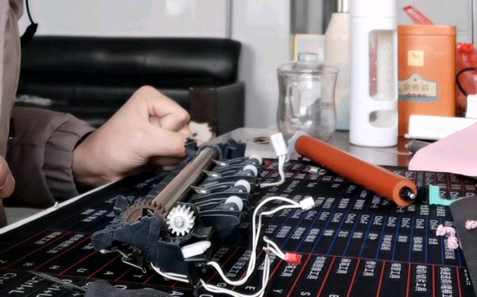 更换联想7057,联想7400打印机上辊