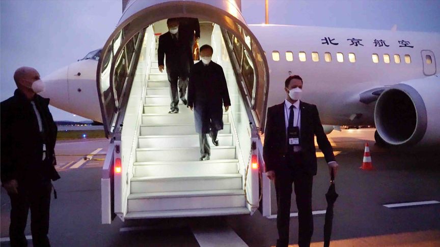 中美通话第26天,杨洁篪飞往瑞士与美方会谈,消息一出,震动舆论