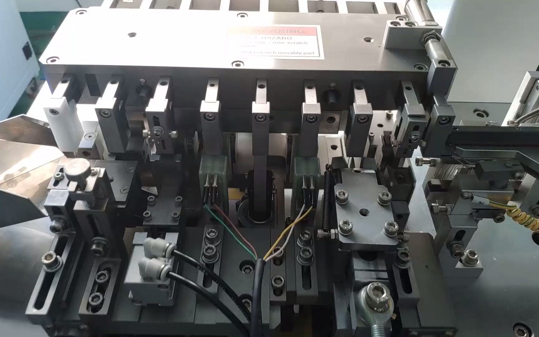 HD-901A-W-L 自动LED成型机 灯珠直径3mmLED切长短脚~1