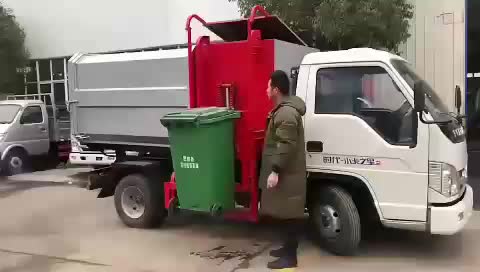环卫:挂桶式垃圾运输车!