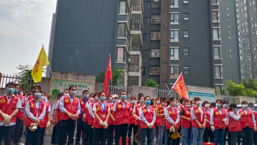 志愿者服务到社区