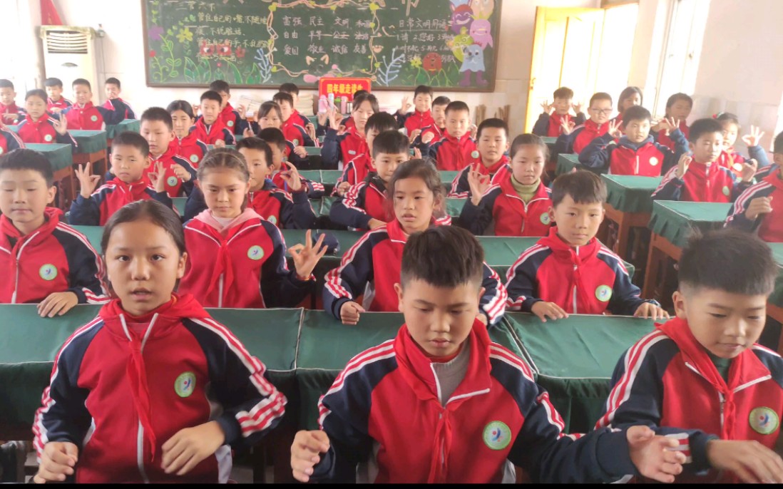 室内操_桌舞《天天向上》