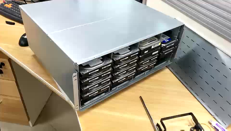 24盘位硬盘挖矿机点关注教你做矿工