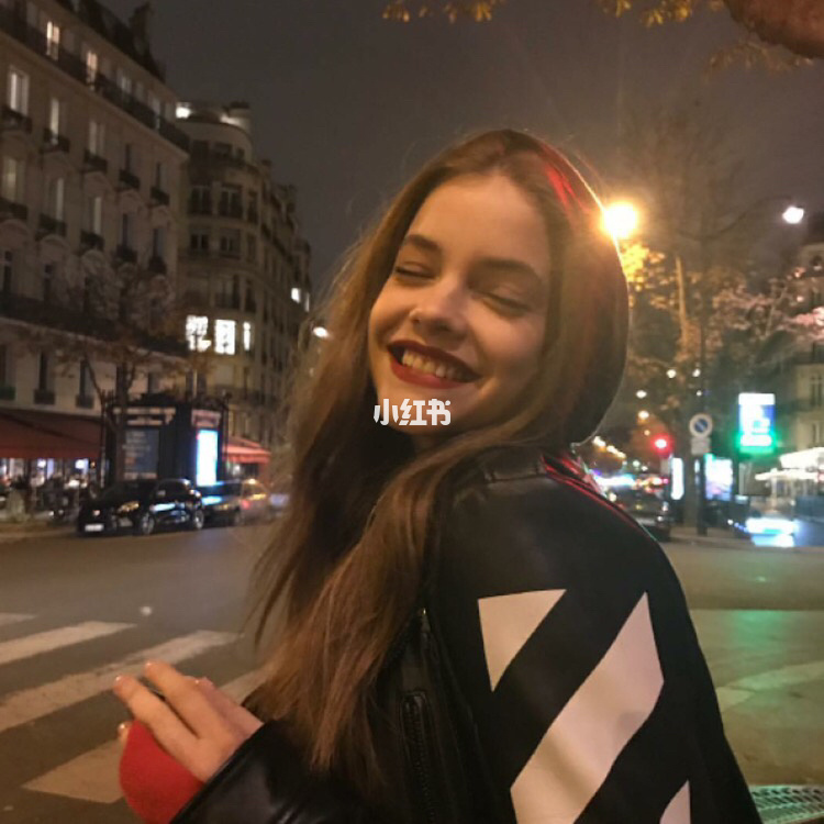 斯斯明天要去远方 