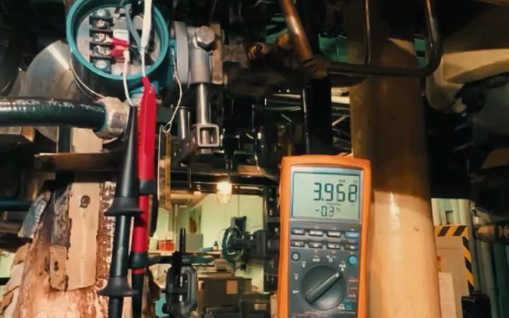仪表工调校压力变送器的零点和量程