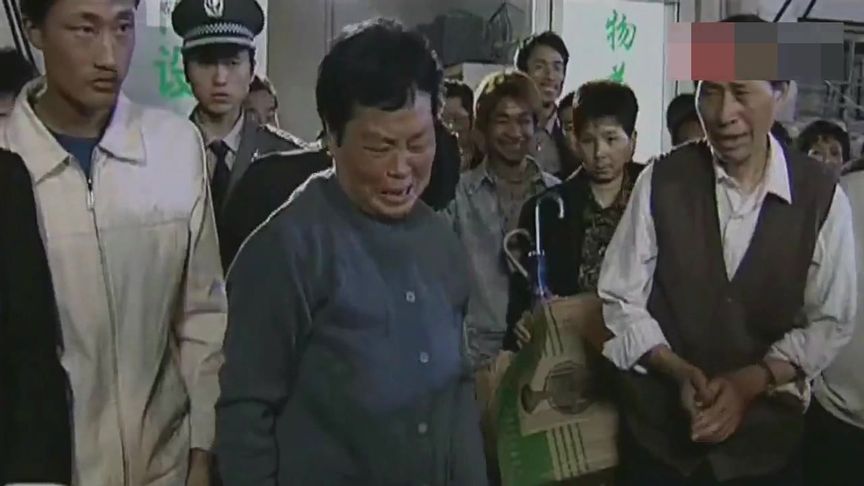 国家干部:解气!城管乱执法被市长撞上,市长发火了