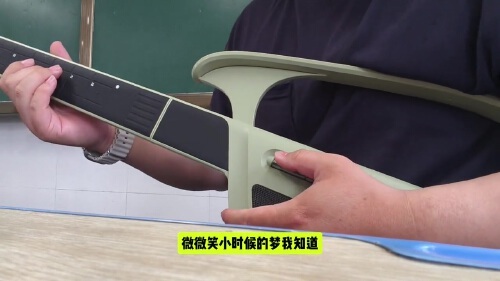 和孩子们一起唱稻香
