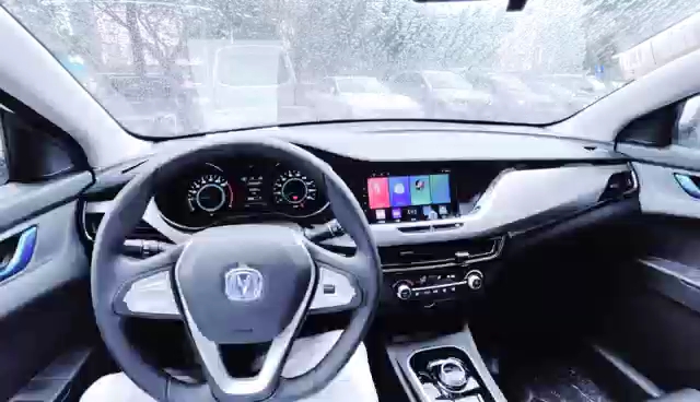 长安逸动EV460 现车续航401km电机120kw电池质保6年60万胎压显示...