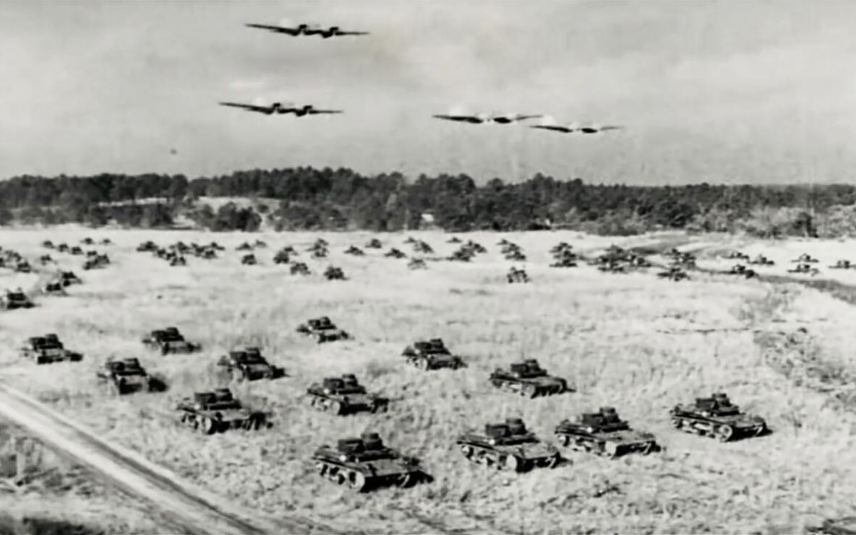 1944年拍的真实抗日纪录片,全程都是真实画面,看得我咬牙切齿!