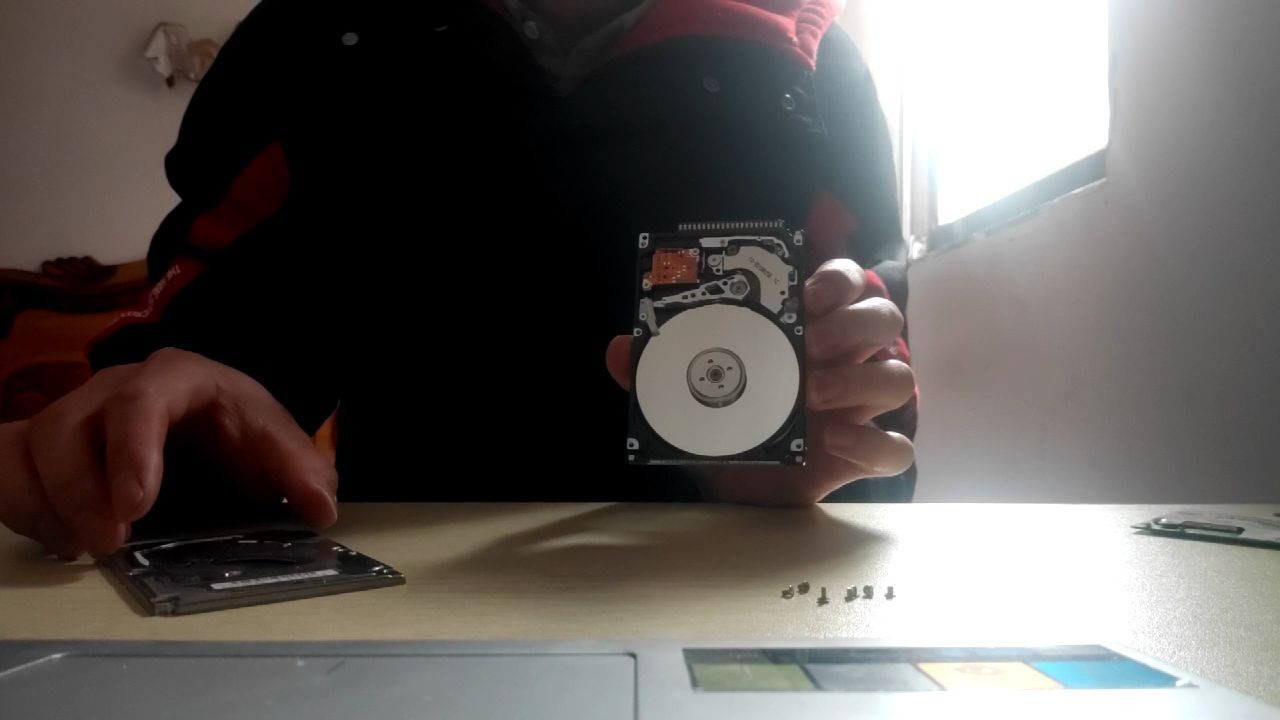 【电脑拆解】老电脑拆解之演示机械硬盘的拆解过程和日常使用经验分享