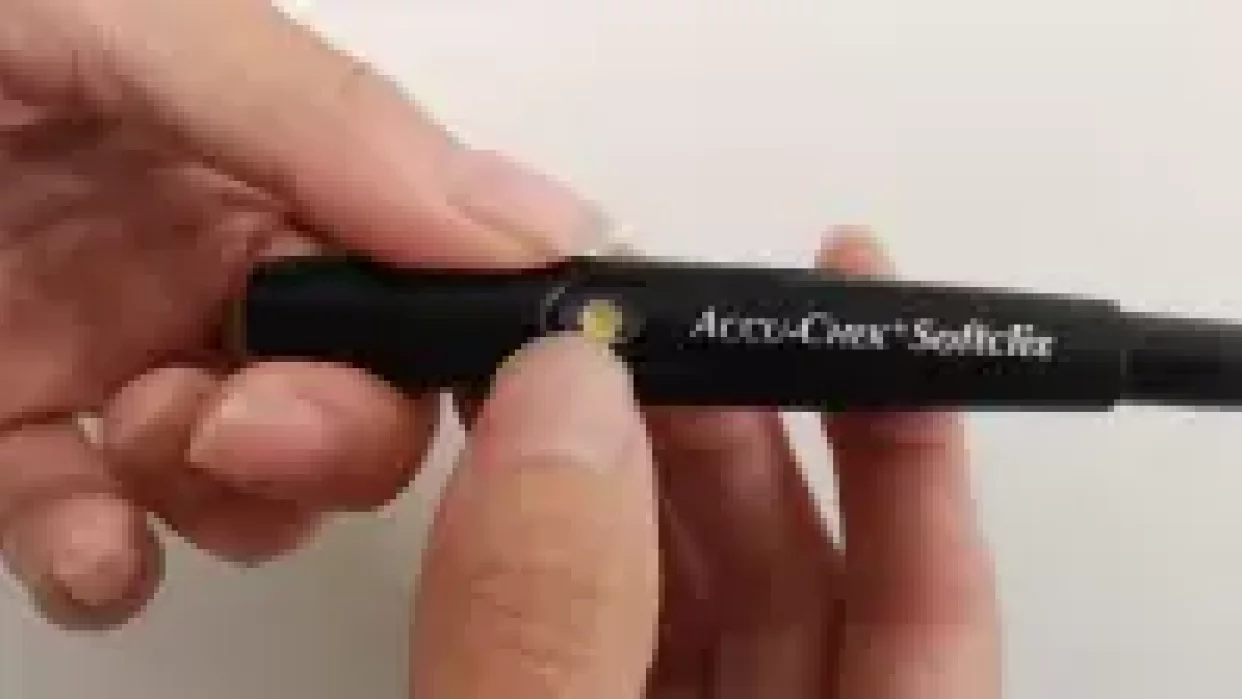 罗氏卓越采血笔使用方法