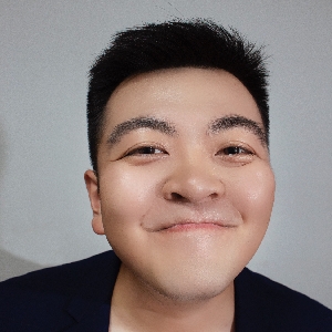 老王相信光 