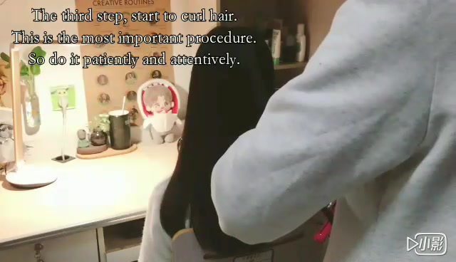 ...教程】How to Curl Hair at Home 如何在家使用卷发棒/烫发棒自己卷发...